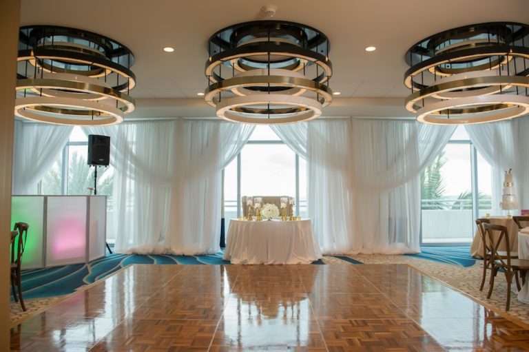 Modern Gold Ballroom Styled Wedding Shoot | Wyndham Grand Clearwater ...