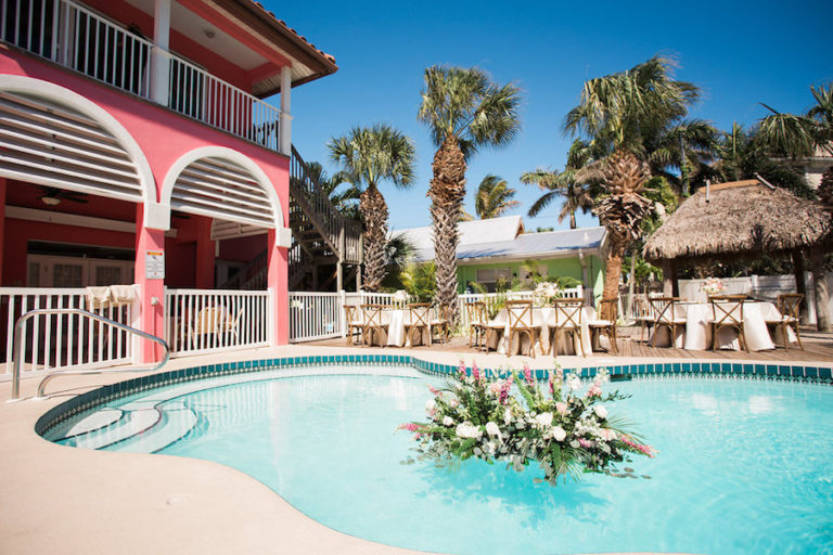 Siesta Key Tropical Poolside Reception | Tropical Breeze Resort - Marry ...