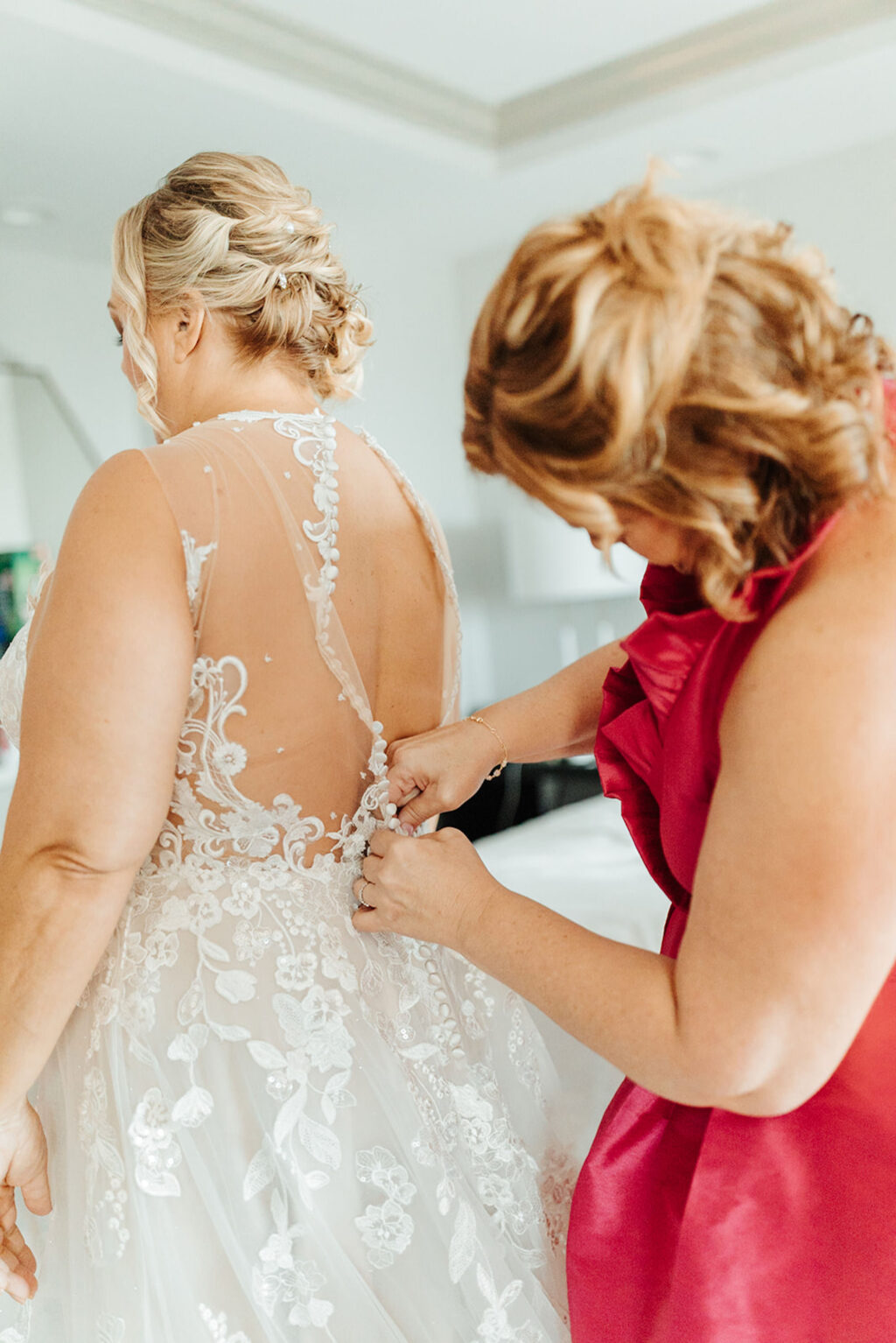 Tropical Downtown St. Pete Wedding | Dali Museum - Marry Me Tampa Bay ...