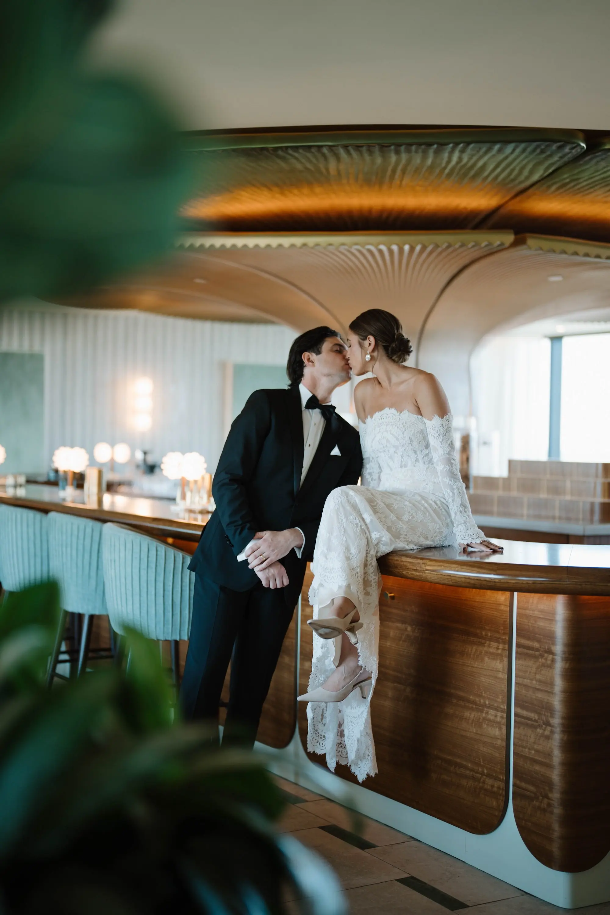 Green And White Outdoor Tampa Wedding | Davis Island Garden Club